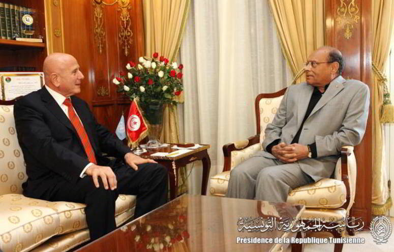 Tunisie: Le président Marzouki s'entretient avec Néjib Chebbi