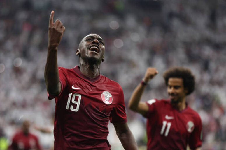كأس العرب قطر تبلغ نصف النهائي بفوز تاريخي على الإمارات