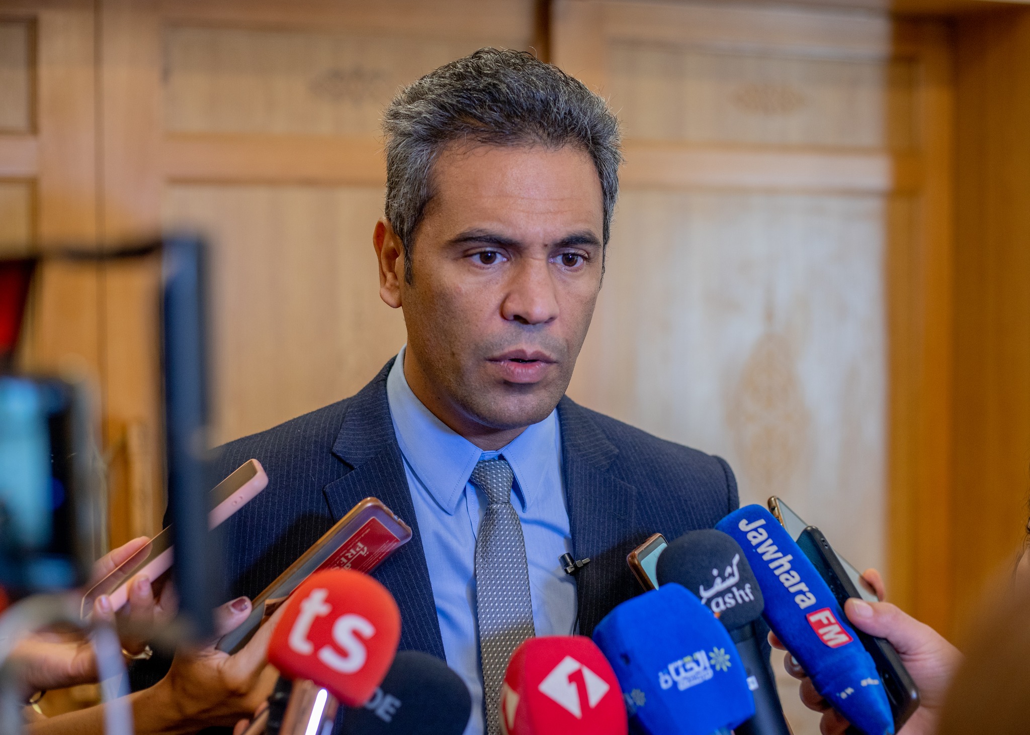 الناطق باسم الحكومة: مشروع أمر لادماج الناشطين بالقطاع الموازي في ...