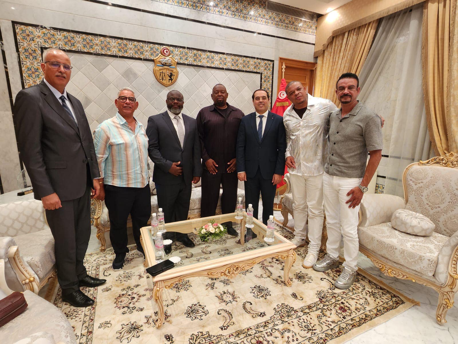 وزارة الخارجية تعرض مشروع "وجهة تطاوين" على عدد من المنتجين في مجال ...