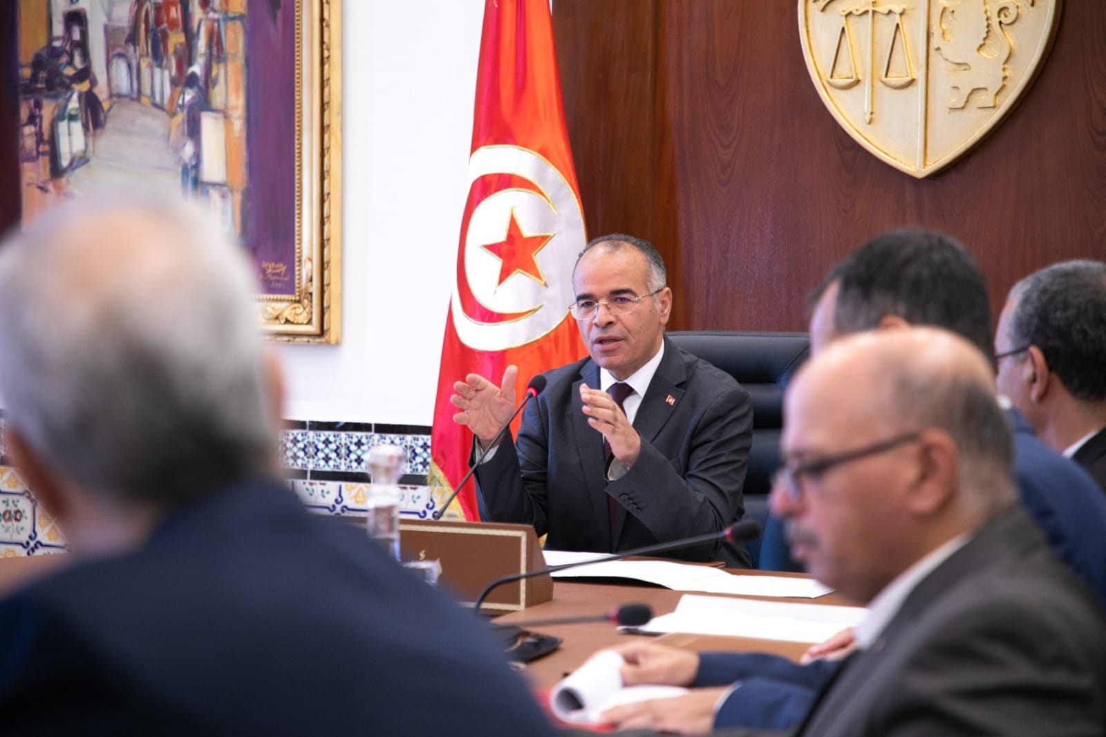 رئيس الحكومة يؤكد ضرورة استكمال صياغة الإطار القانوني لنظام الحماية ...