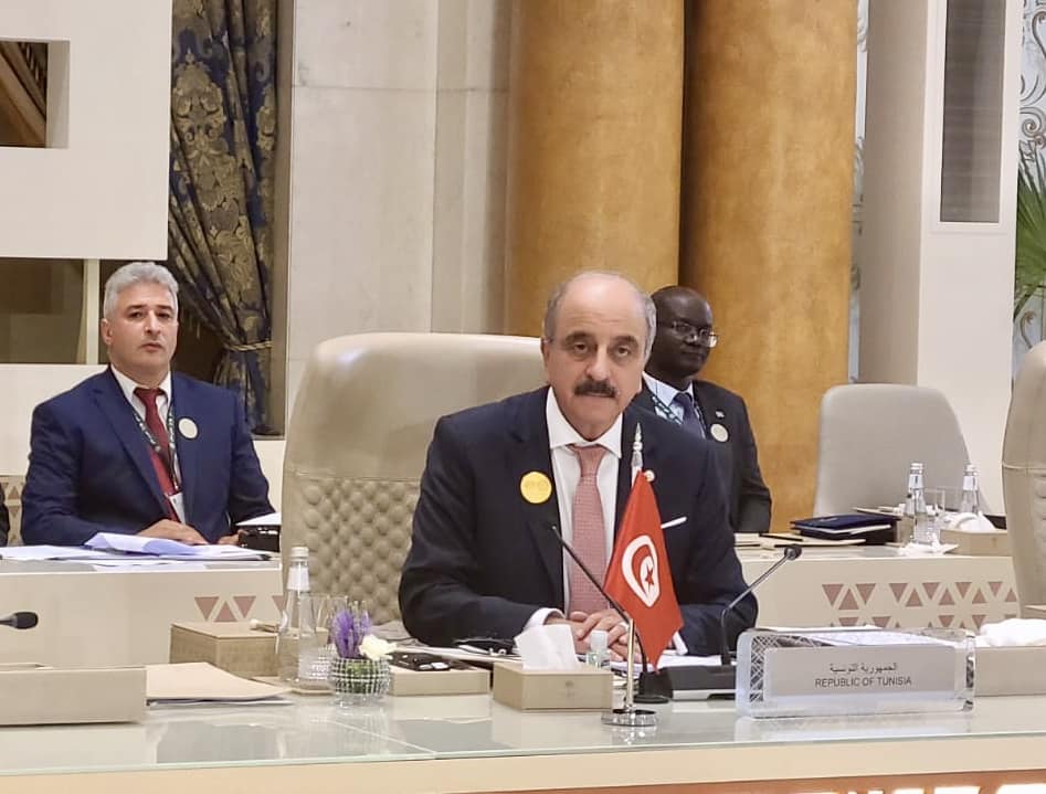 في قمة الرياض وزير الخارجية يجدد موقف تونس الثابت الداعم لحق الشعب