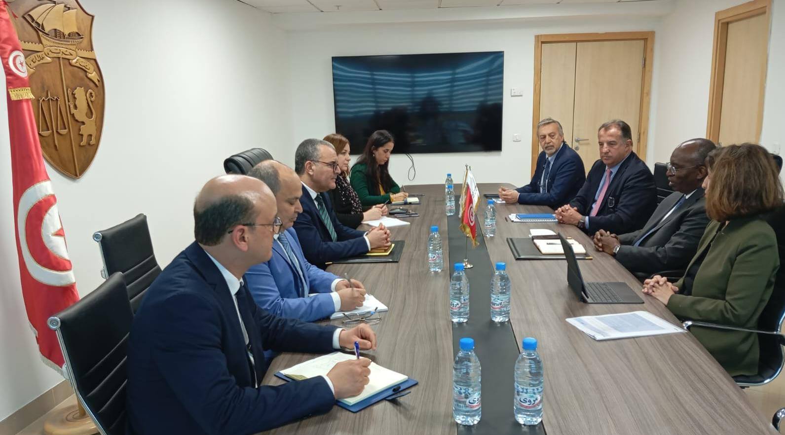 وزير الإقتصاد يلتقي بمدير منطقة شمال أفريقيا بالمؤسسة المالية الدولية