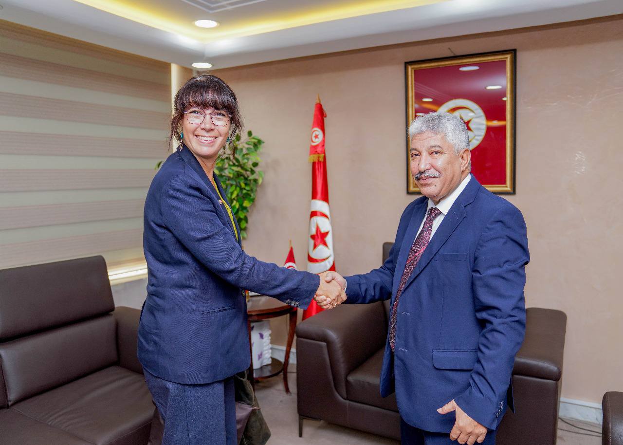 جلسة عمل لمتابعة تنفيذ برنامج التعاون النموذجي بين تونس والكيبيك في ...